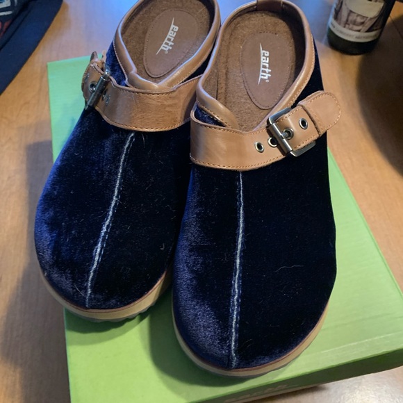 Earth | Shoes | Earth Brand Blue Velvet Clog Mules | Poshmark